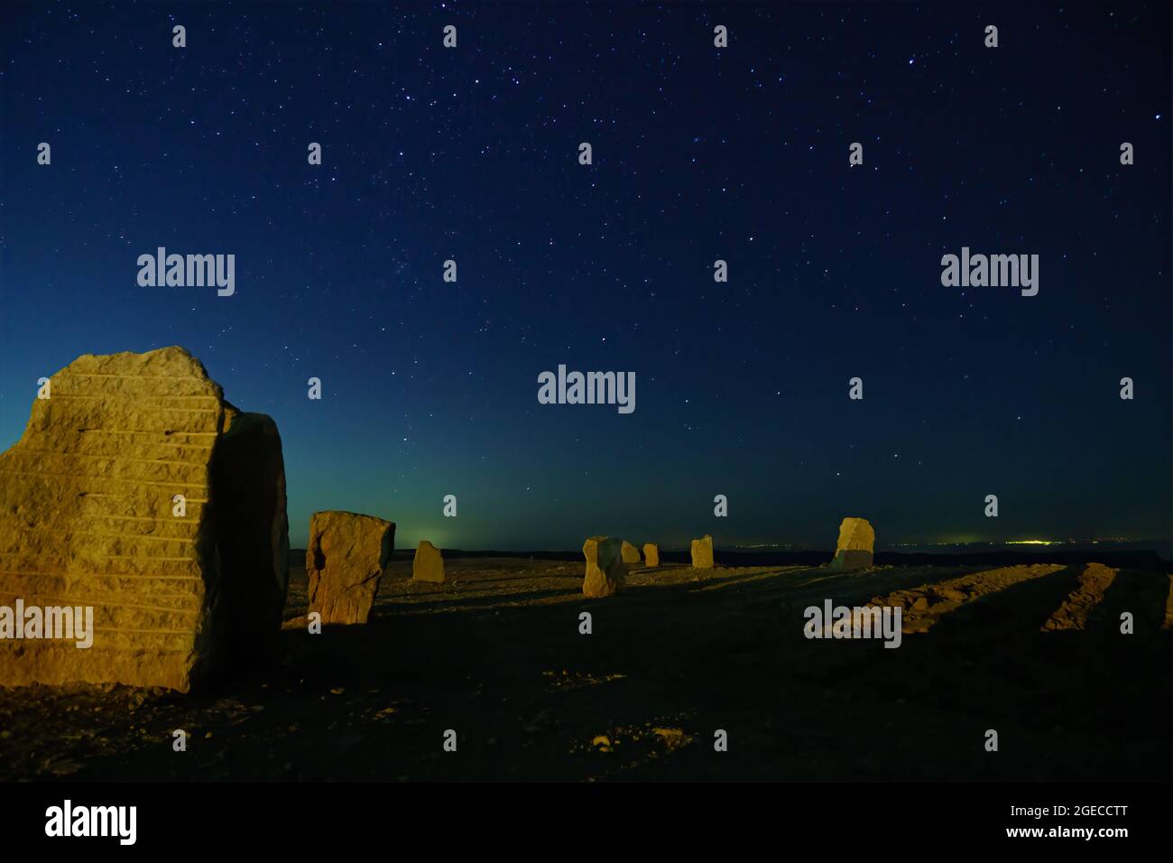 Starlight in desert hi-res stock photography and images - Alamy