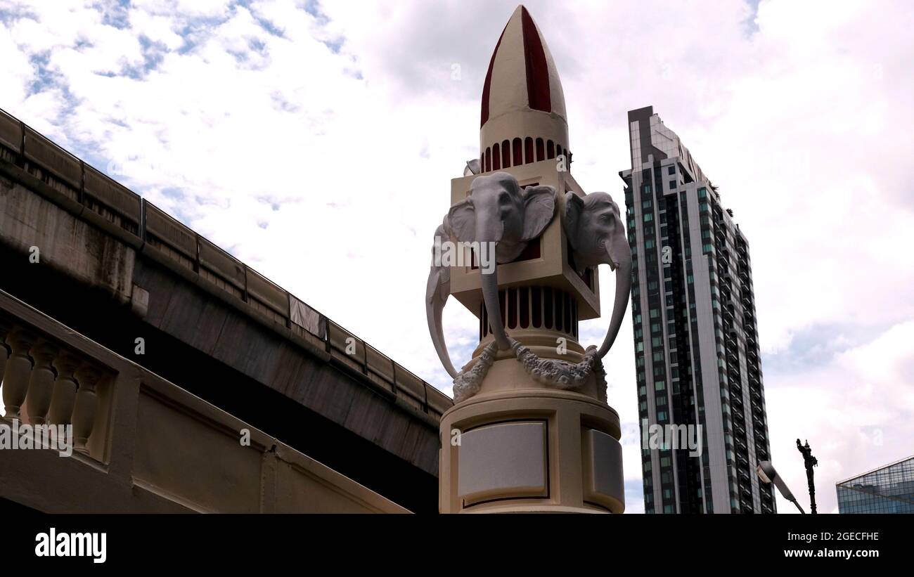 Elephants head bridge hi-res stock photography and images - Alamy