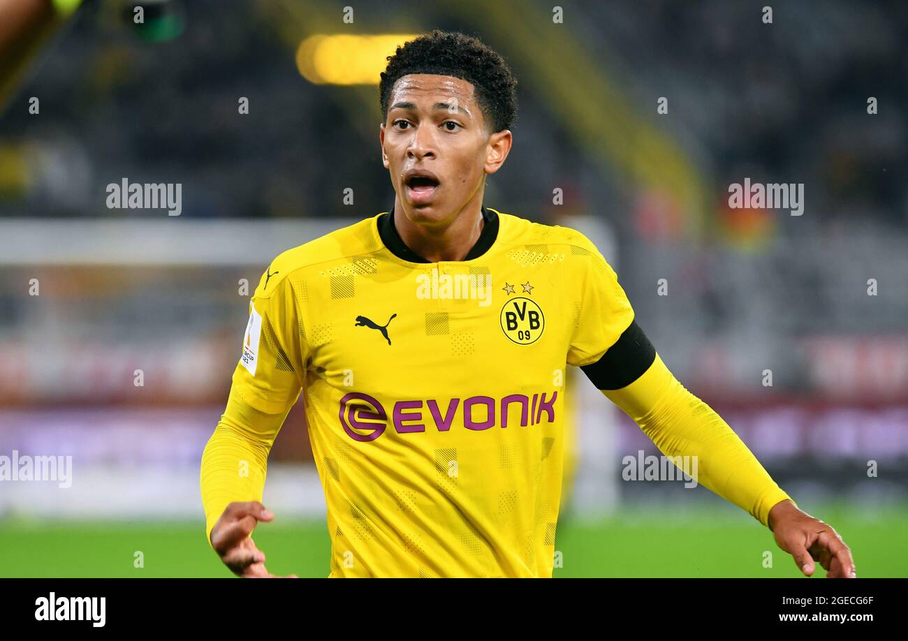 Supercup 2021, Signal Iduna Park Dortmund: Bor. Dortmund - FC Bayern ...