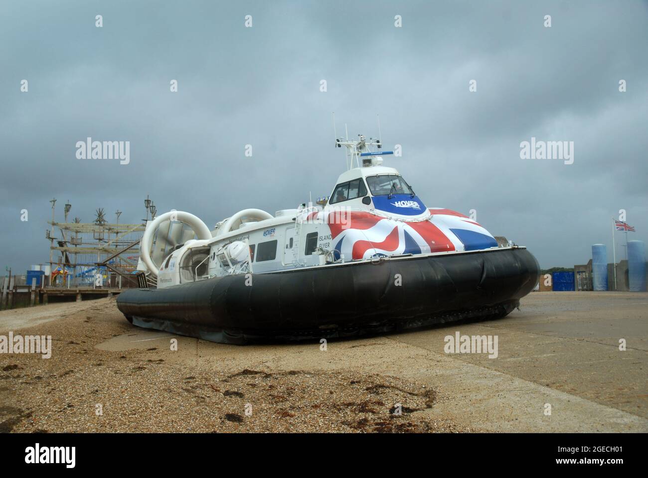 Island Flyer (GH-2161), a Griffon Hoverwork 12000TD hovercraft from ...
