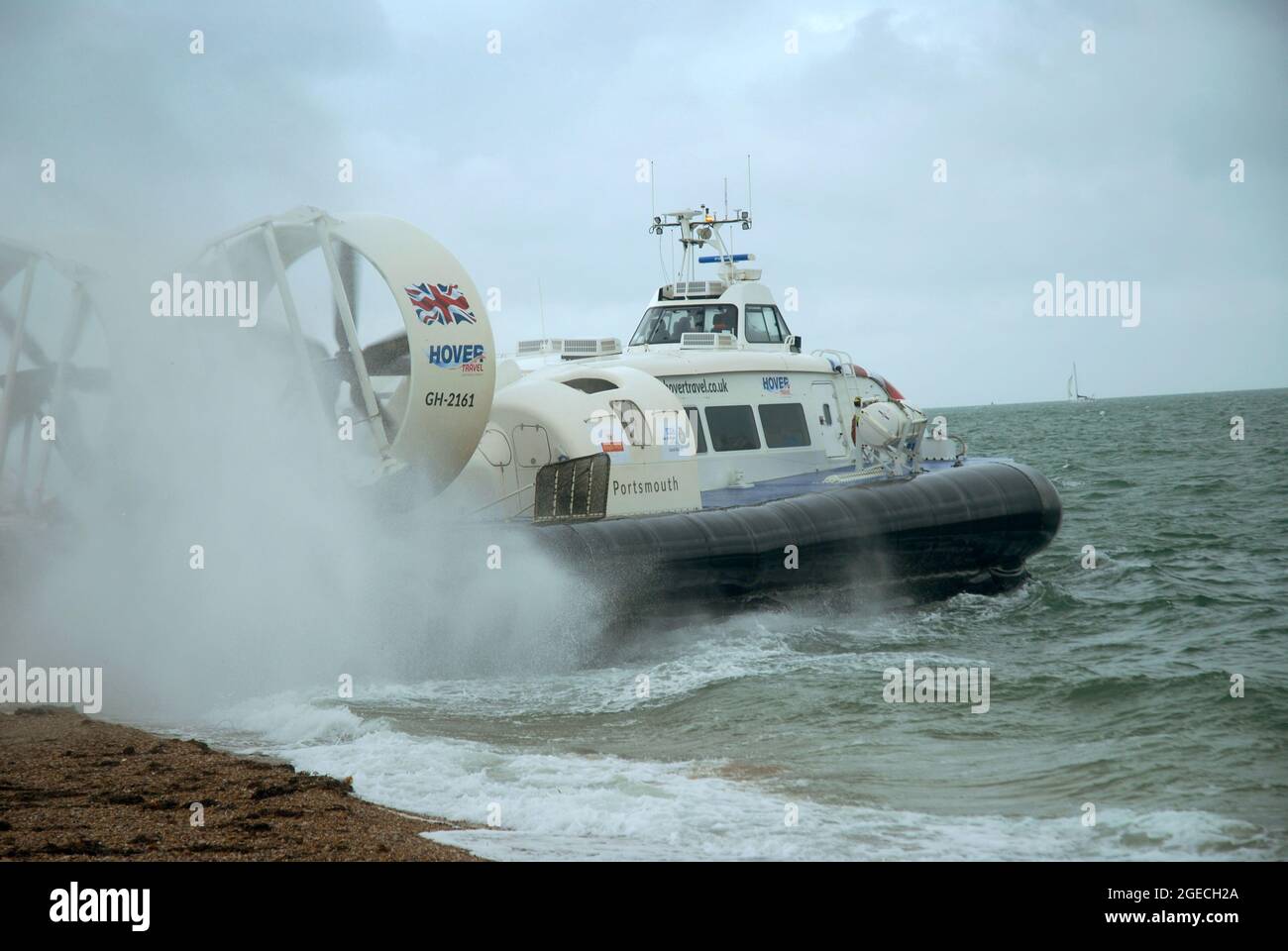 Island Flyer (GH-2161), a Griffon Hoverwork 12000TD hovercraft from ...
