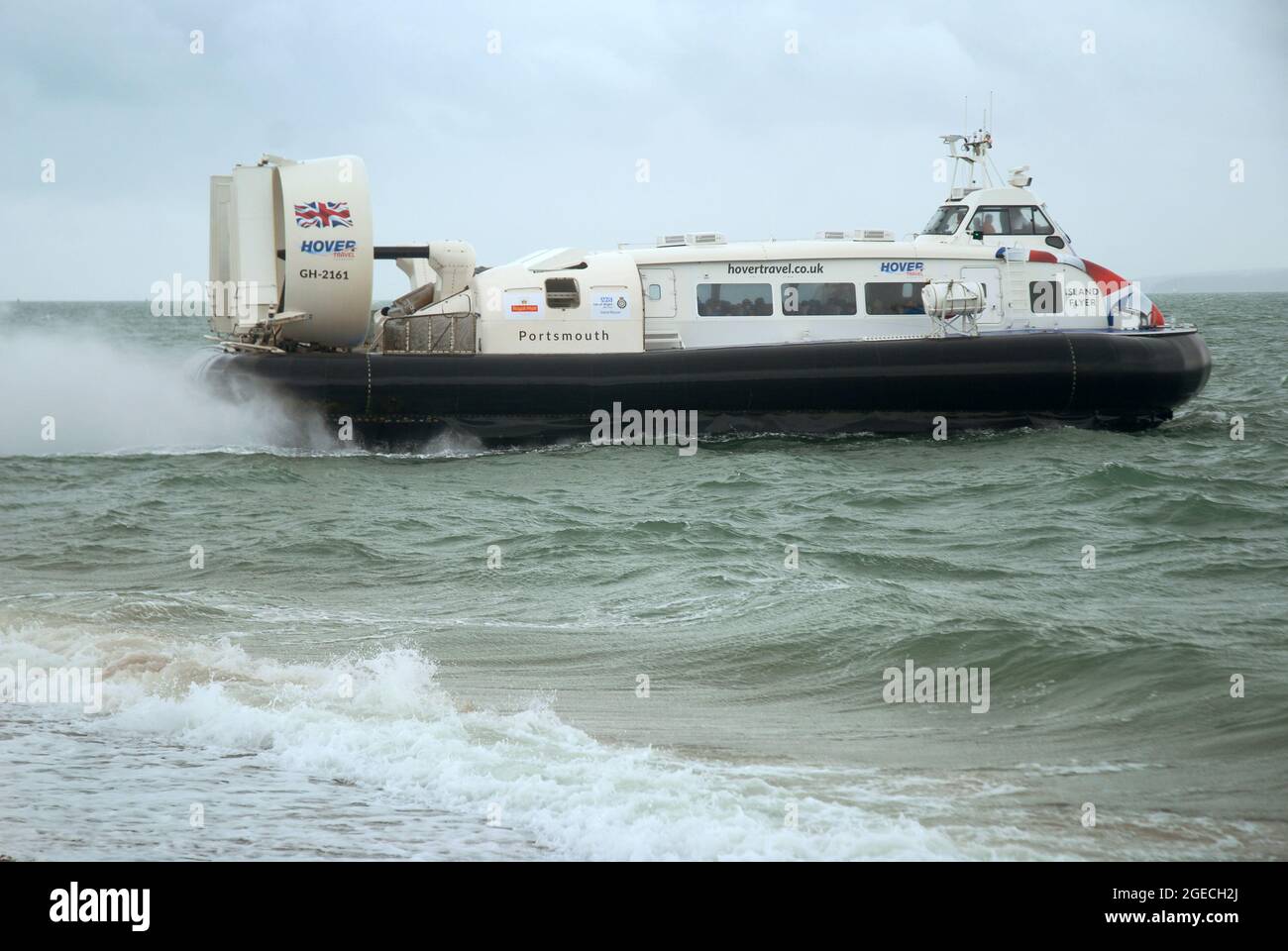 Island Flyer (GH-2161), a Griffon Hoverwork 12000TD hovercraft from ...