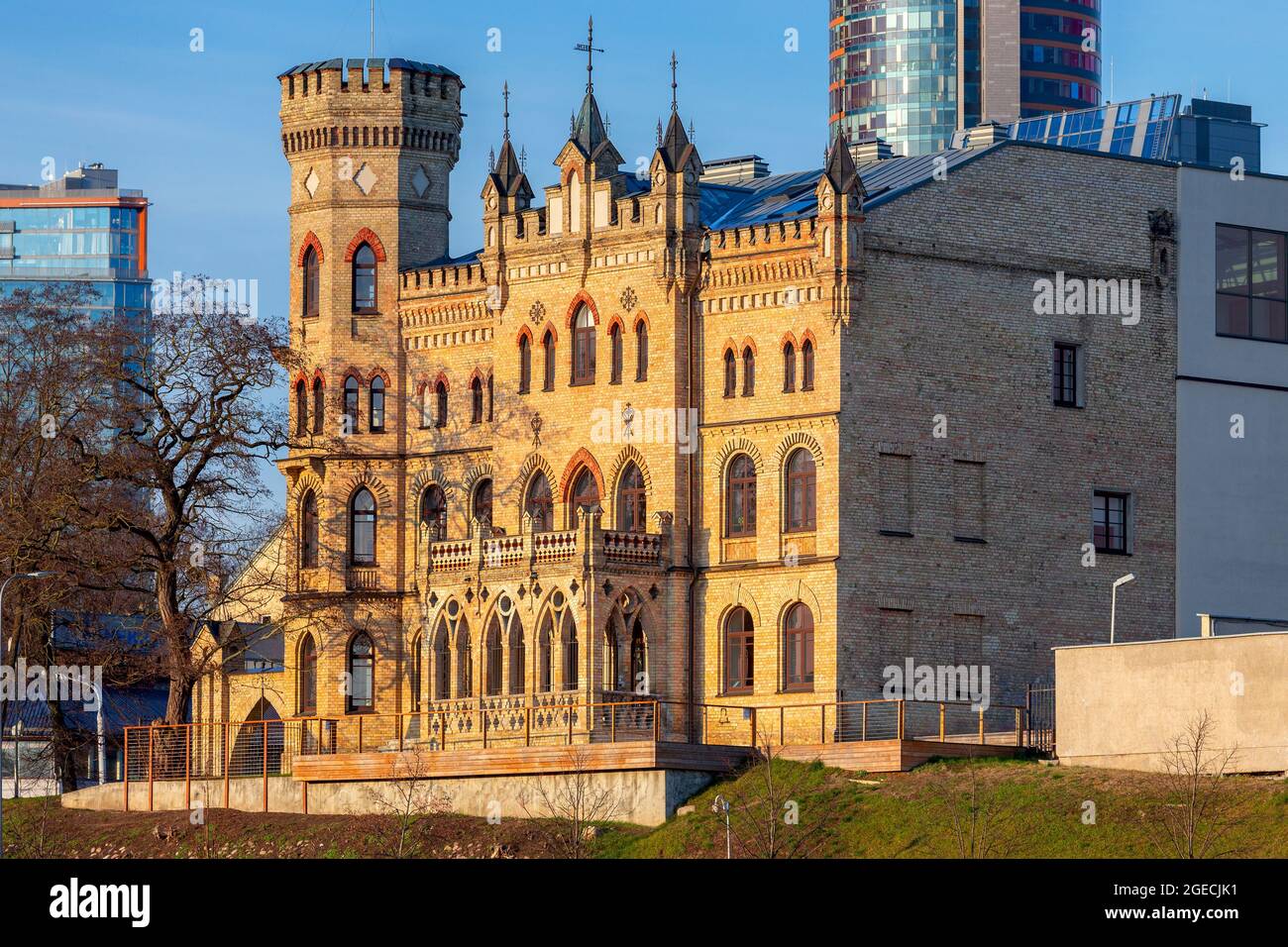 Vilnius medieval architecture hi-res stock photography and images - Alamy