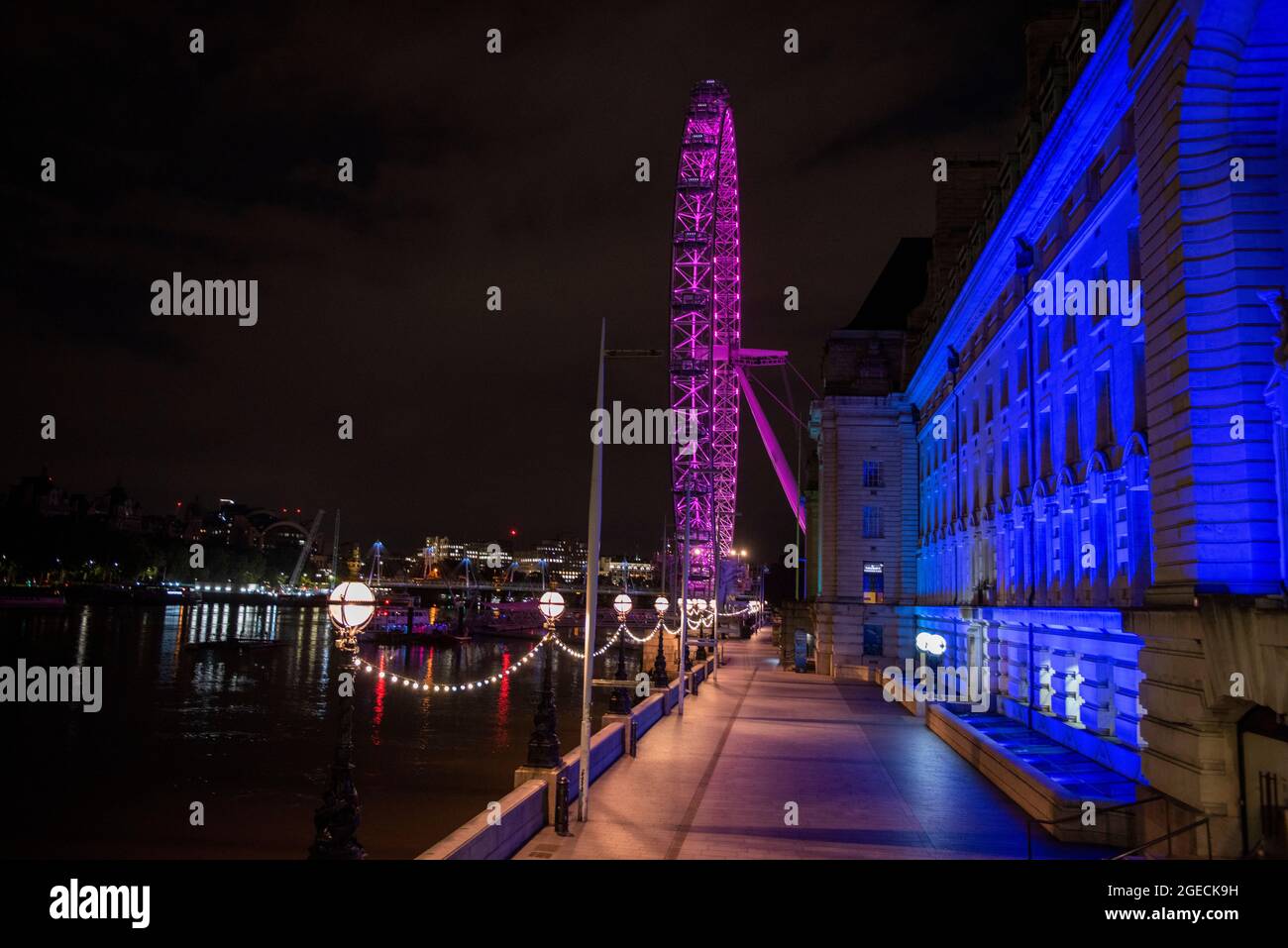 Early morning at the London Eye, London, England UK Stock Photo - Alamy