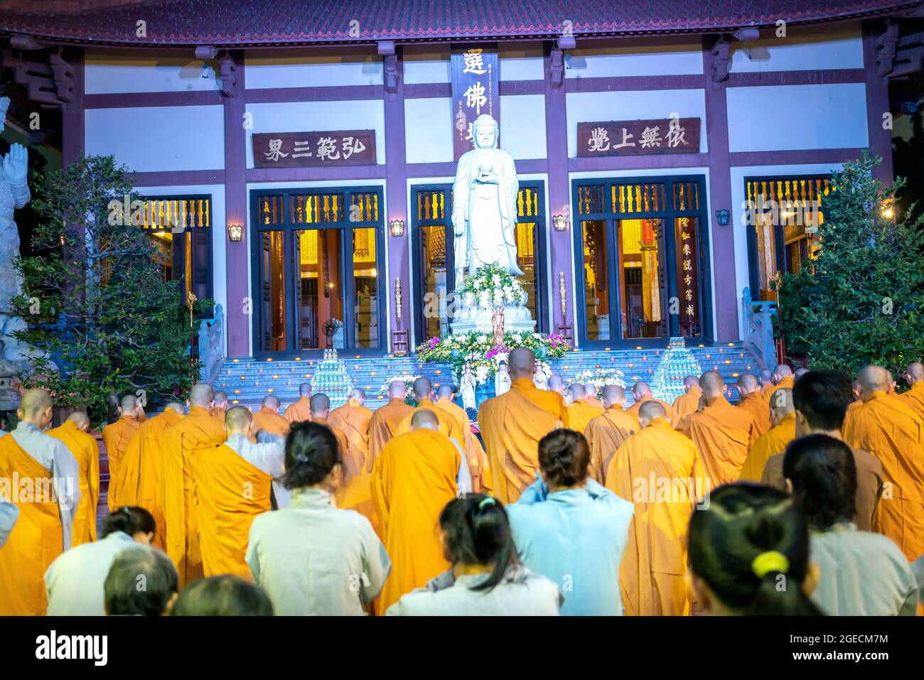 Man Bowing In Prayer High Resolution Stock Photography and Images - Alamy