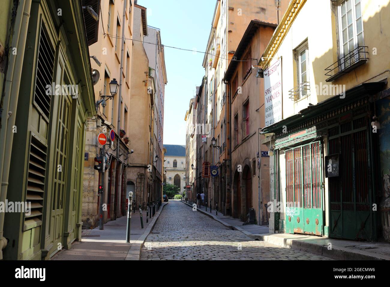 Old run down street in the middle of Lyon's Old Town Stock Photo - Alamy