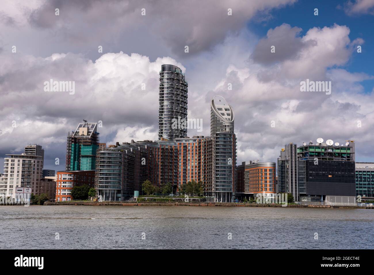Looking over the River Thame from the Greenwich Peninsula towards ...