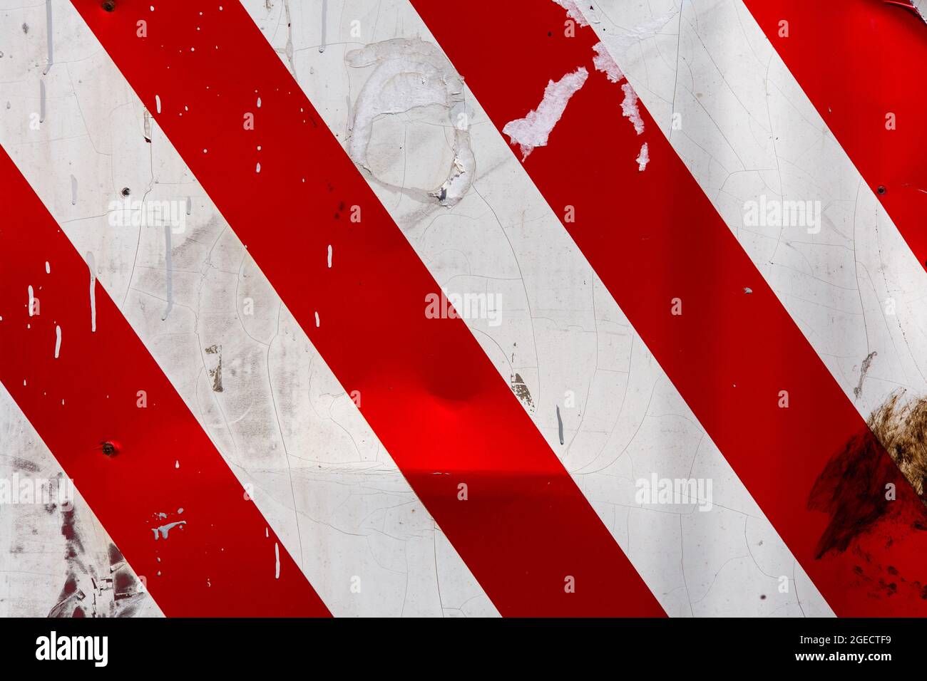 Faded red stop sign hi-res stock photography and images - Alamy