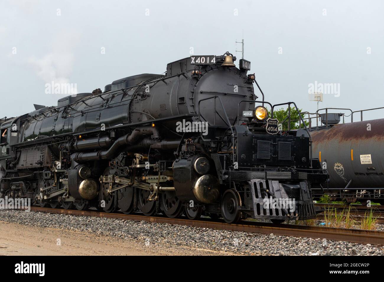 Union Pacific's Big Boy backs up in Beaumont, Texas on Wednesday ...