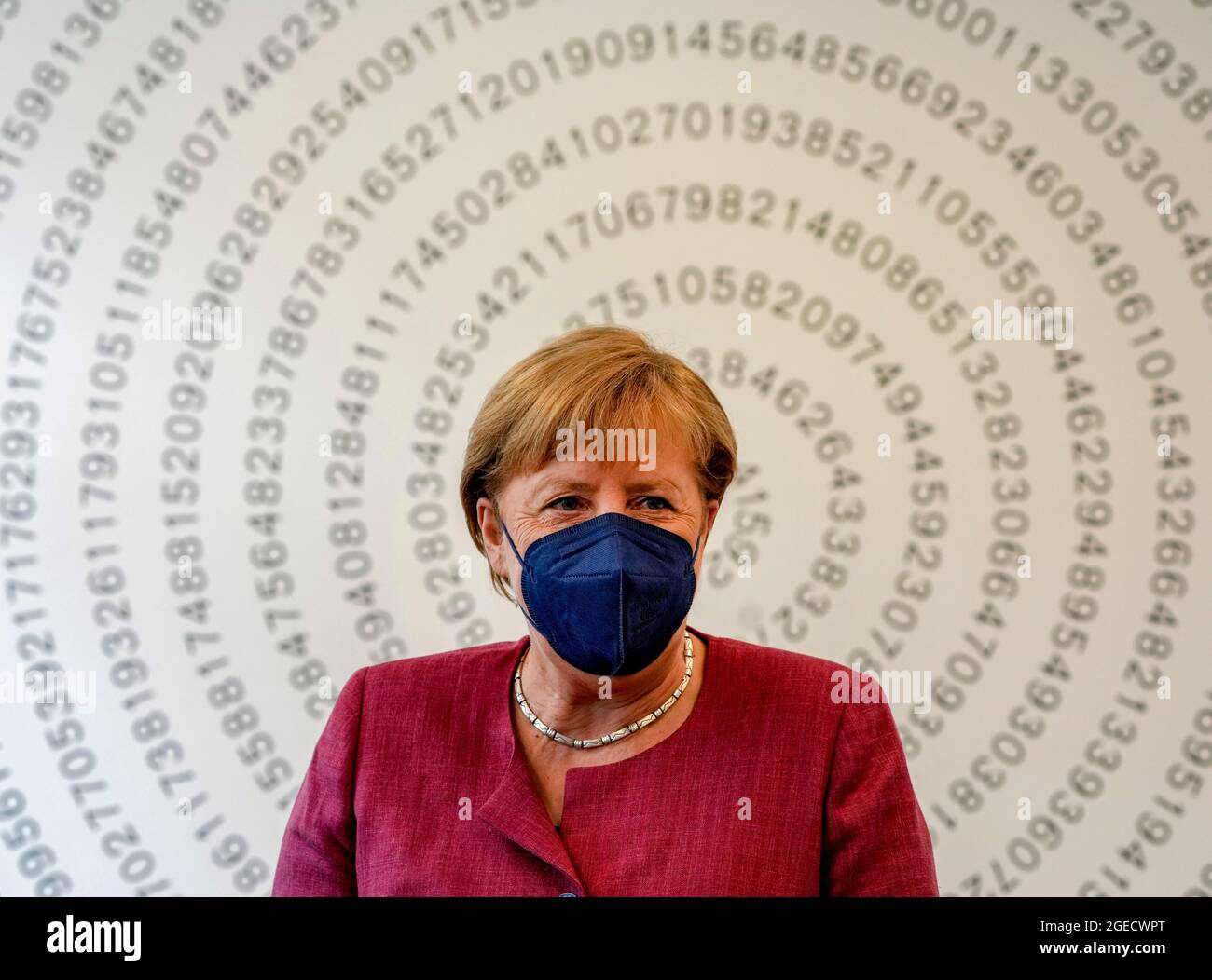 Giessen pi hi-res stock photography and images - Alamy