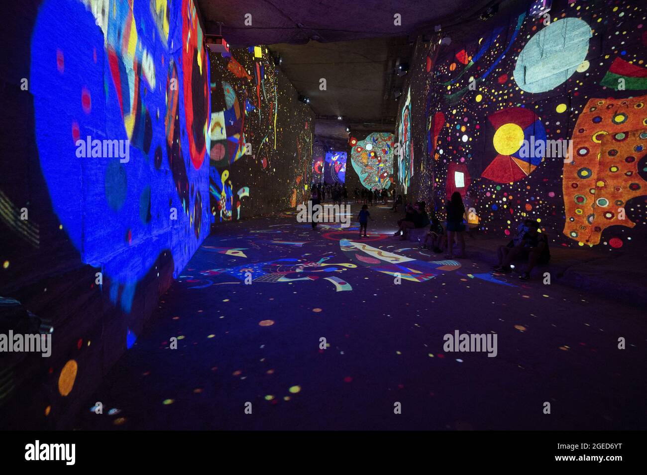 Art de kandinsky hi-res stock photography and images - Alamy