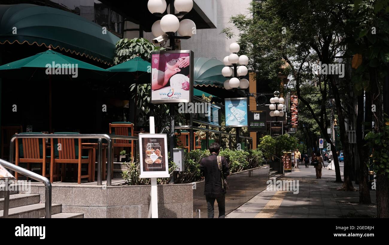 Hotel pathway hi-res stock photography and images - Alamy