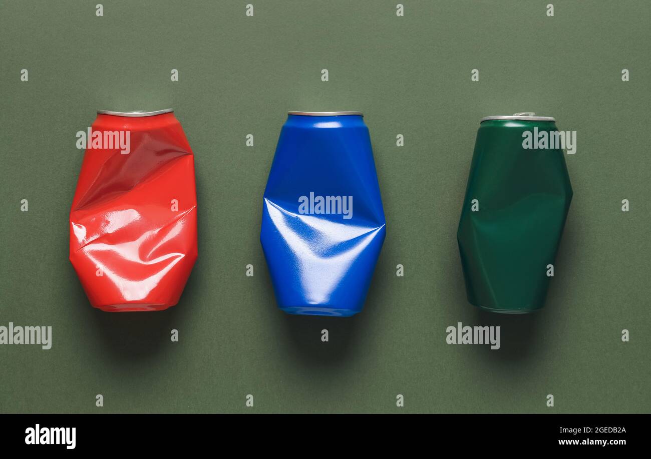 Crumpled cans hi-res stock photography and images - Alamy