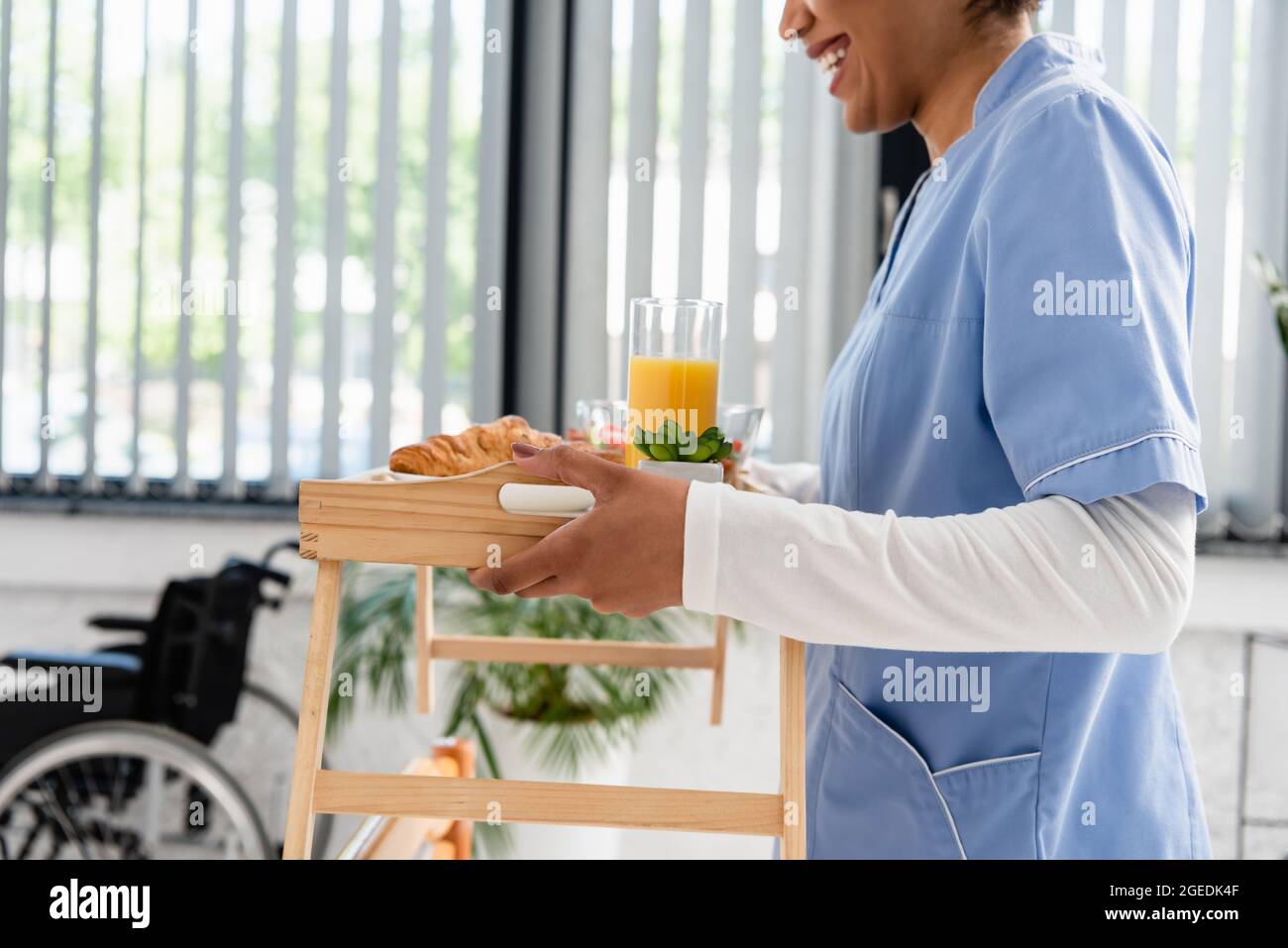 Nurse holding tray hi-res stock photography and images - Alamy