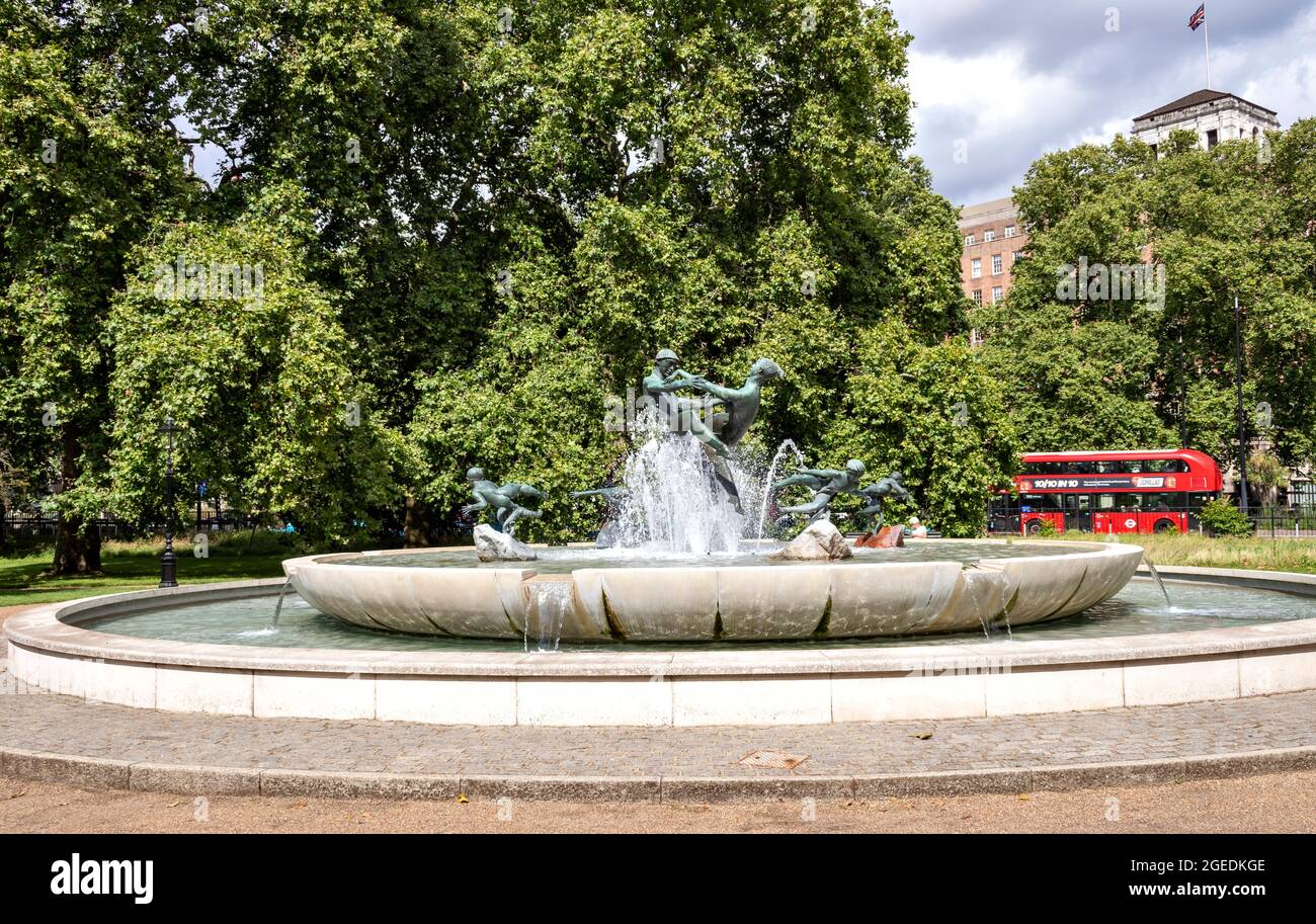 LONDON HYDE PARK THE JOY OF LIFE FOUNTAIN AND SCULPTURE IN SUMMER AND A ...