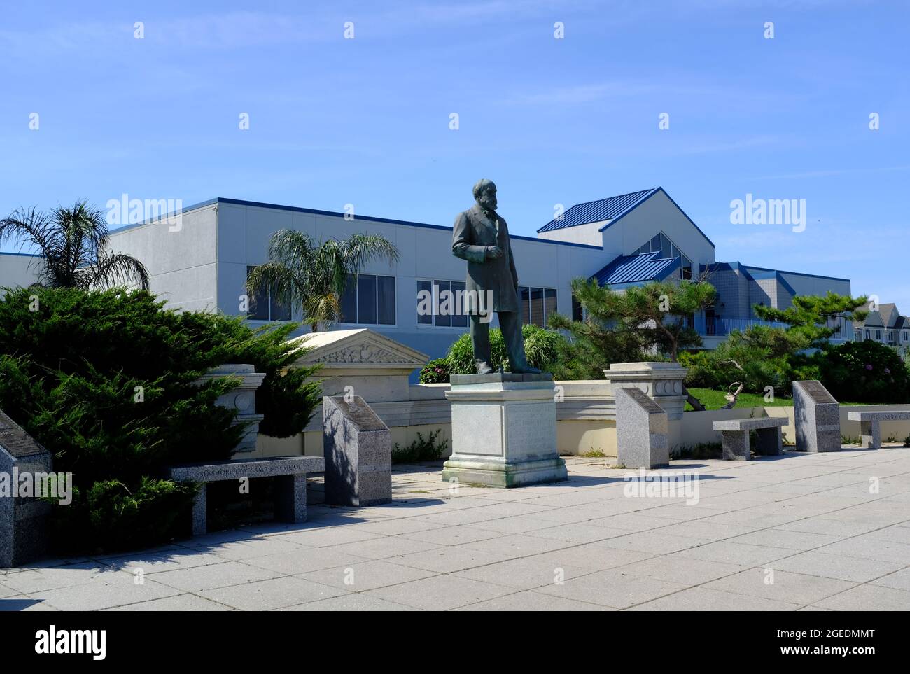 Statue of President James Garfield in Seven Presidents Memorial ...