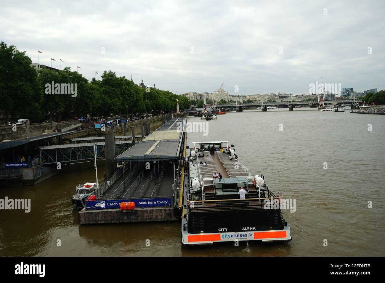 Overlooking the river Thames in London, England, U.K Stock Photo - Alamy
