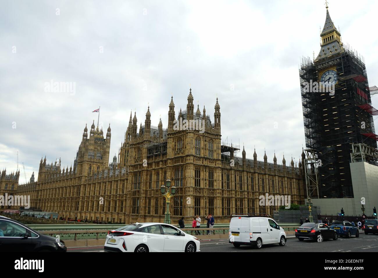 Big Ben with the Elizabeth tower and the British House Of Parliament in ...
