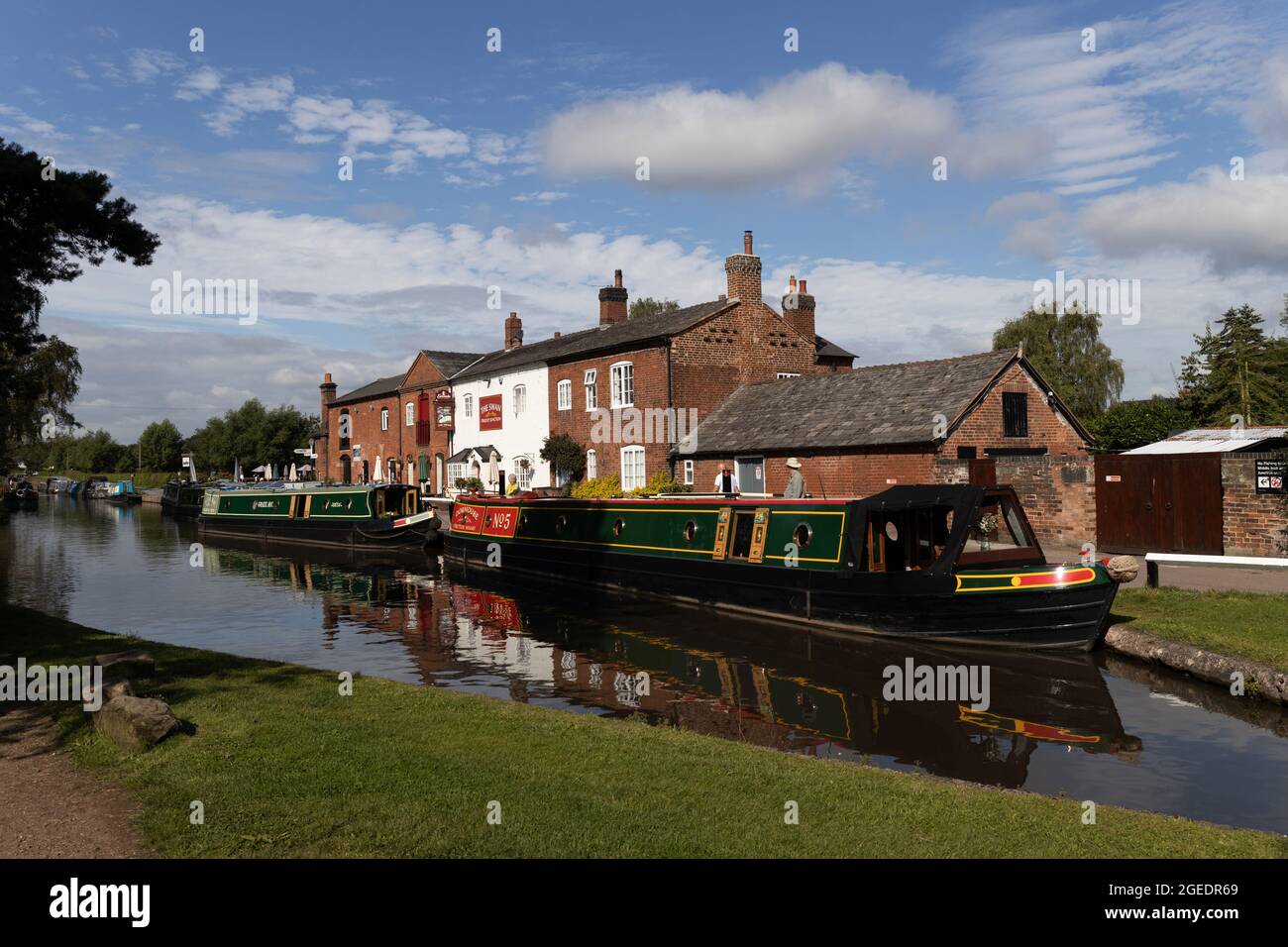 Narrow boats at Fradley Junction, where Coventry Canal meets Trent and ...