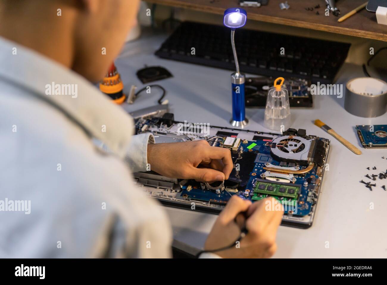Server room man operating laptop hi-res stock photography and images ...