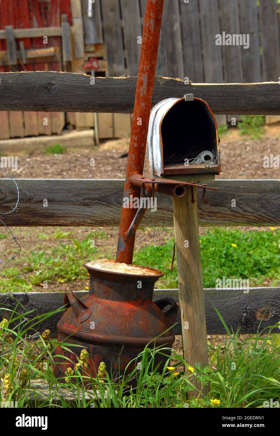 Prop box hi-res stock photography and images - Alamy