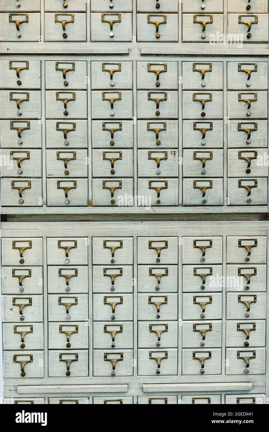 vintage green wood post drawer Stock Photo - Alamy