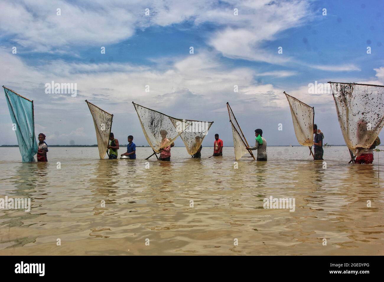 Non Exclusive: DHAKA CITY, BANGLADESH - AUGUST 19: The fishermen of the ...