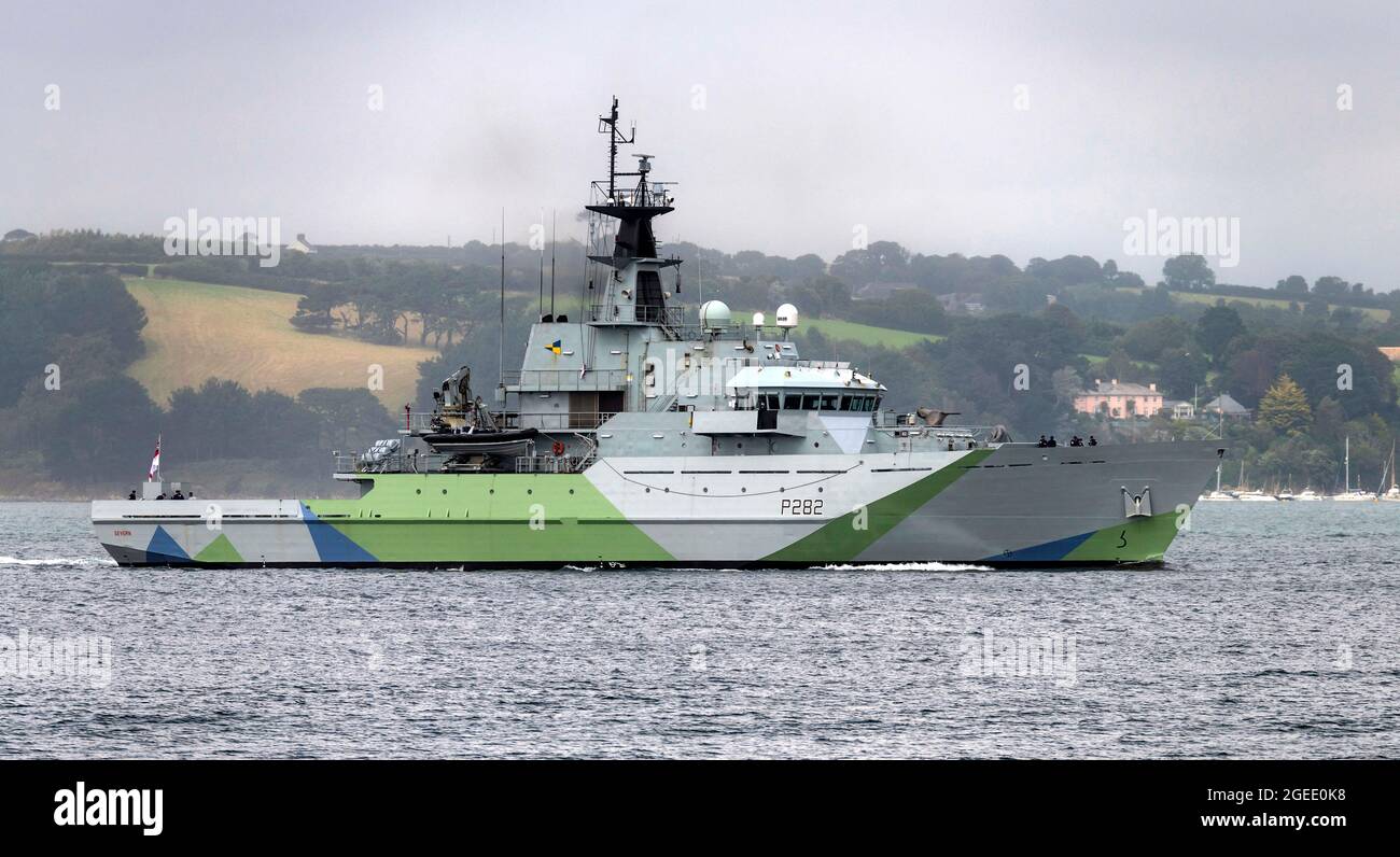 Camouflage ships hi-res stock photography and images - Alamy