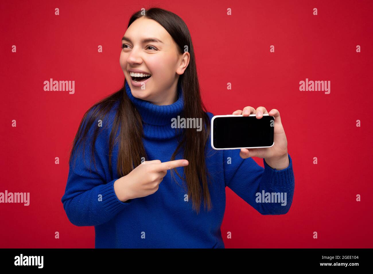 Photo of beautiful smiling young woman good looking wearing casual ...