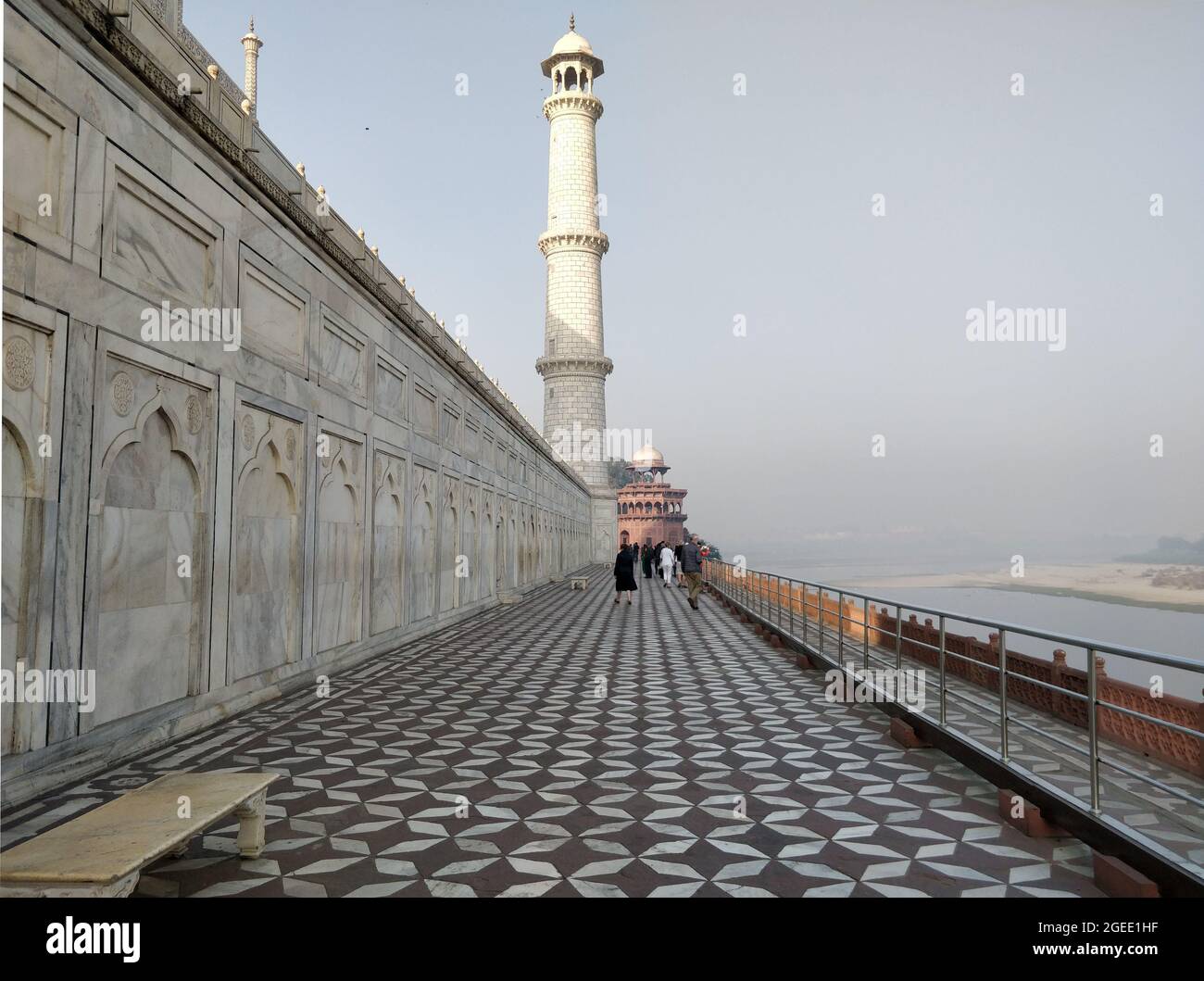 Back side of Taj mahal, Agra, Delhi, India Stock Photo - Alamy