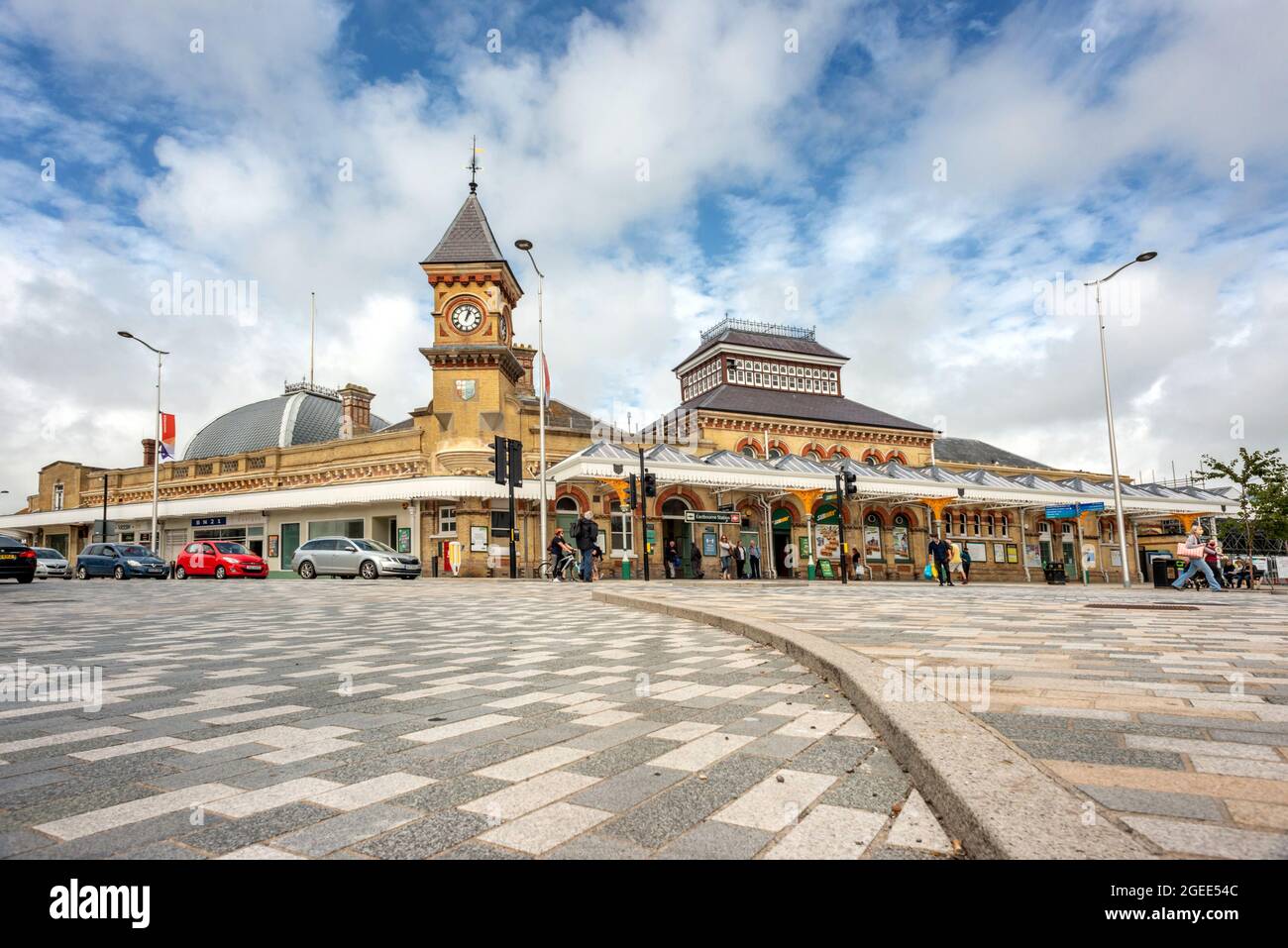Eastbourne, August 2021: Eastbourne railway station Stock Photo - Alamy
