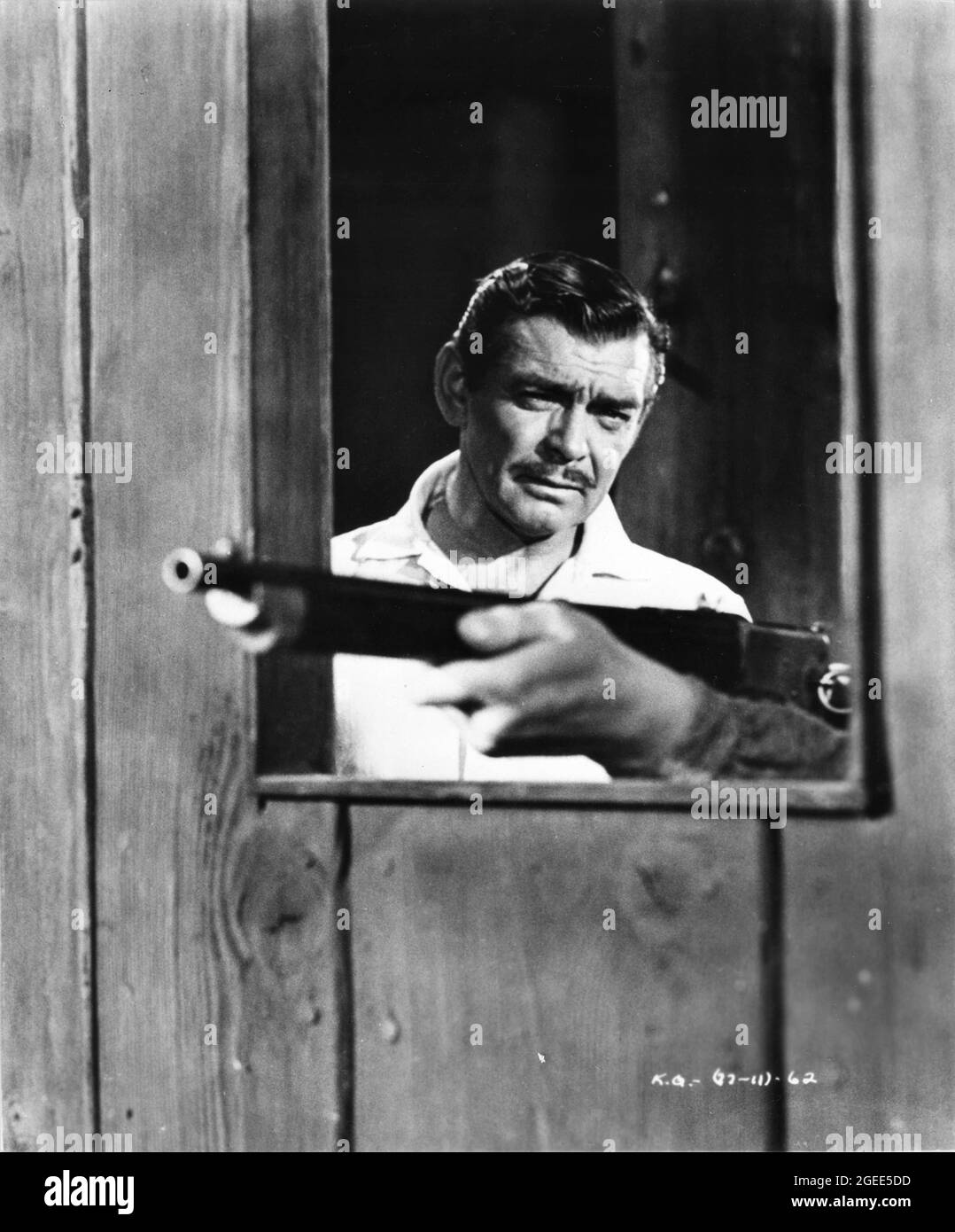 CLARK GABLE in THE KING AND FOUR QUEENS 1956 director RAOUL WALSH ...