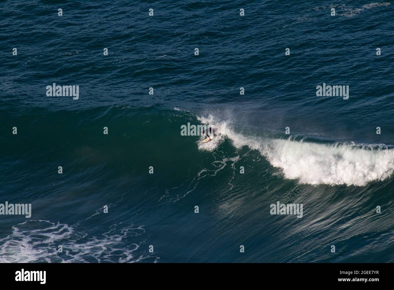 Closeup of sea water with the incoming waves Stock Photo - Alamy