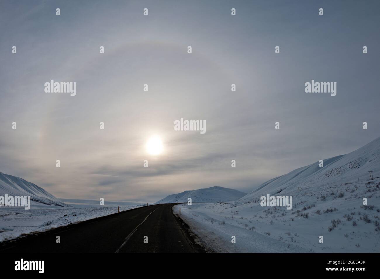 Snow halo hi-res stock photography and images - Alamy