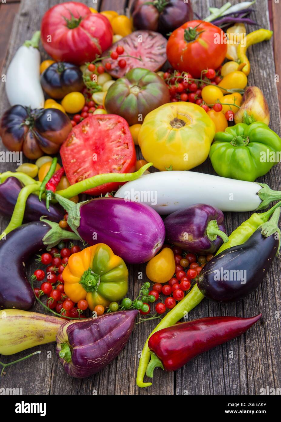 Heirloom vegetable full of colors and taste Stock Photo - Alamy