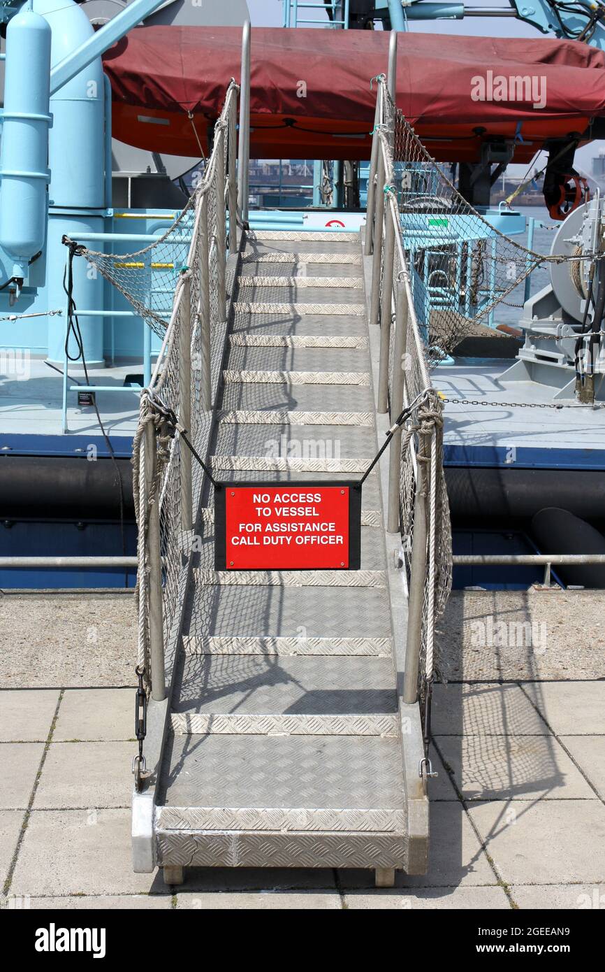 Ship stairs hi-res stock photography and images - Alamy