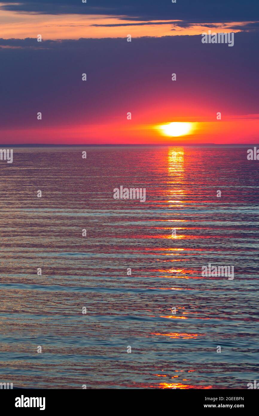 Wasaga beach sunset hi-res stock photography and images - Alamy