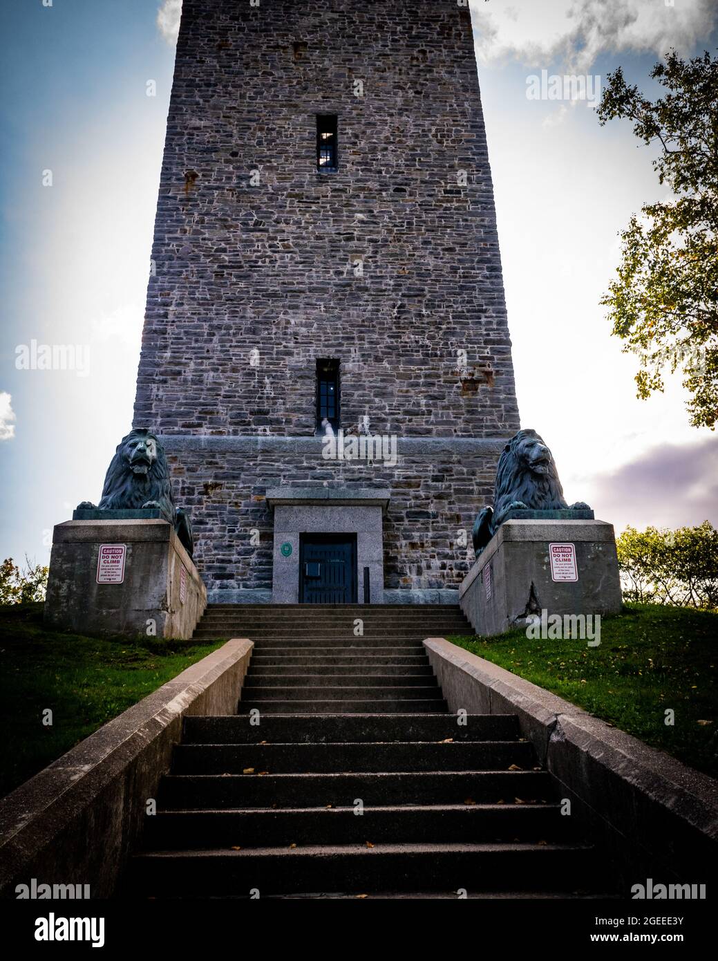 Canada memorial and green park hi-res stock photography and images - Alamy