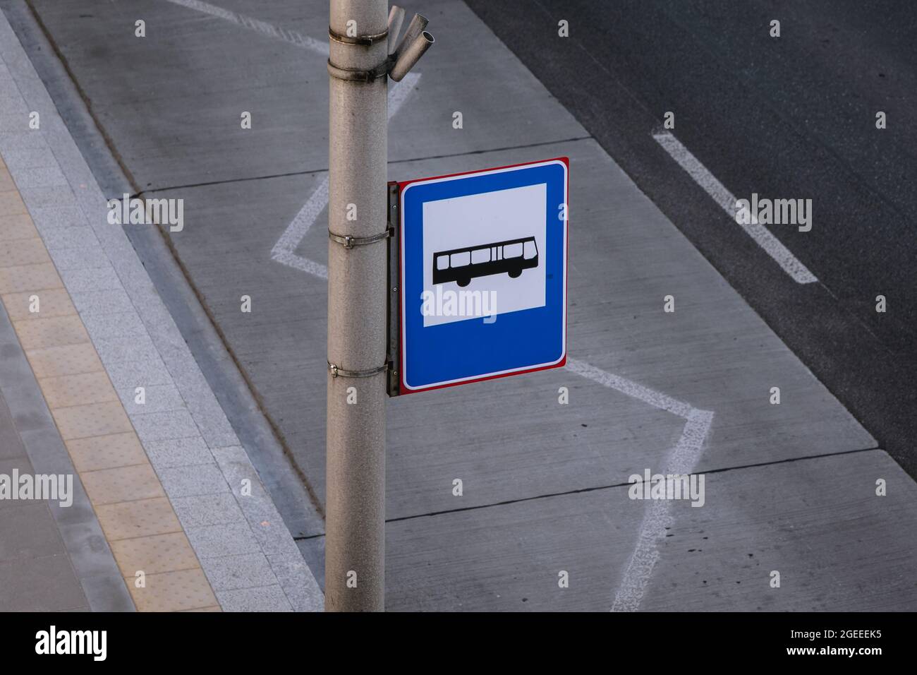 Bus stop in Warsaw city, Poland Stock Photo - Alamy