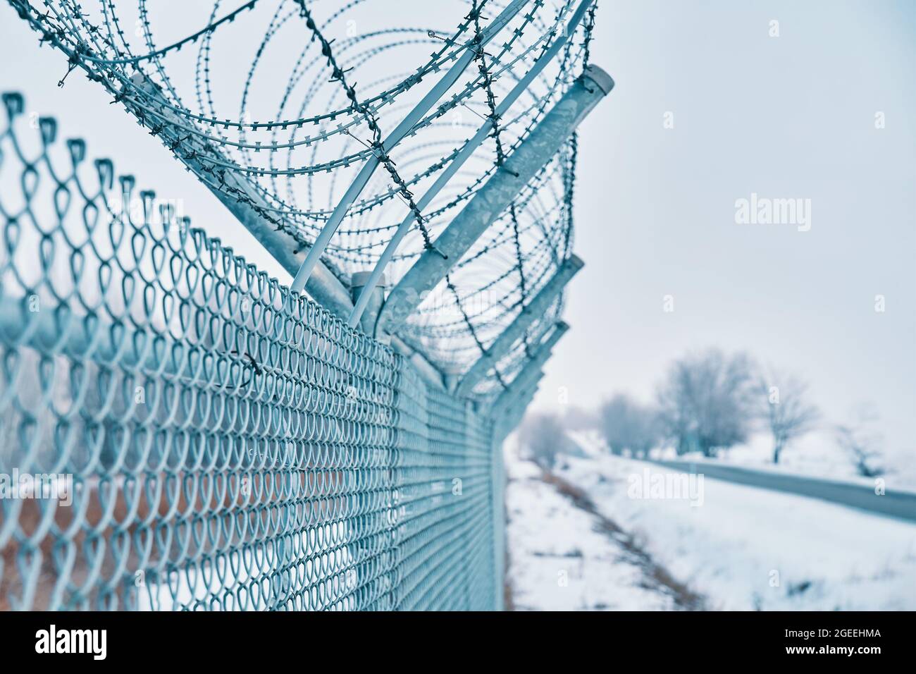 Border security airport guard hi-res stock photography and images - Alamy