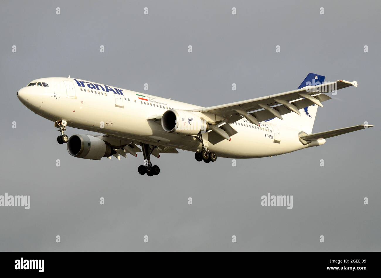 Iran Air Landing Iran Air Airbus A310 304 EP IBK Landing At London