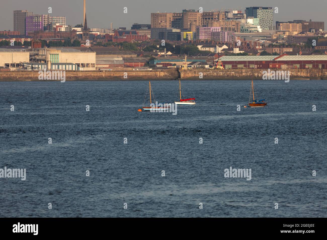 Mersey ferry boats hi-res stock photography and images - Alamy