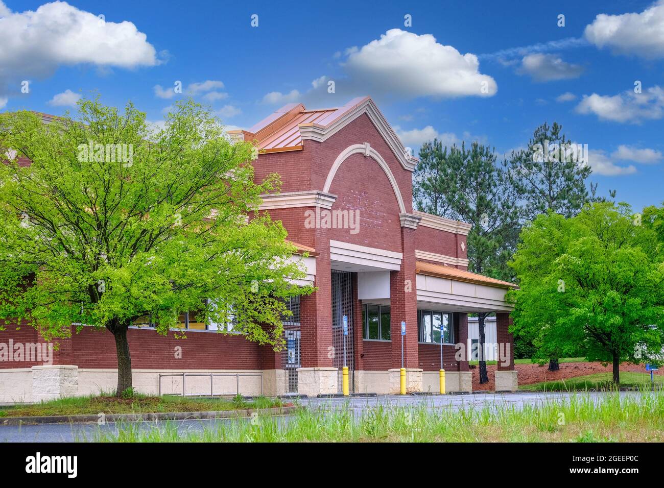 Closed Retail Store Stock Photo - Alamy