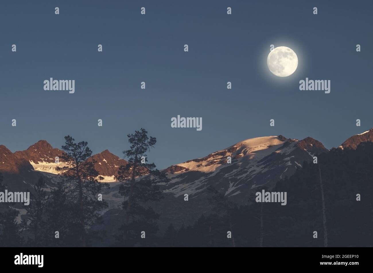 Lunar highlands hi-res stock photography and images - Alamy