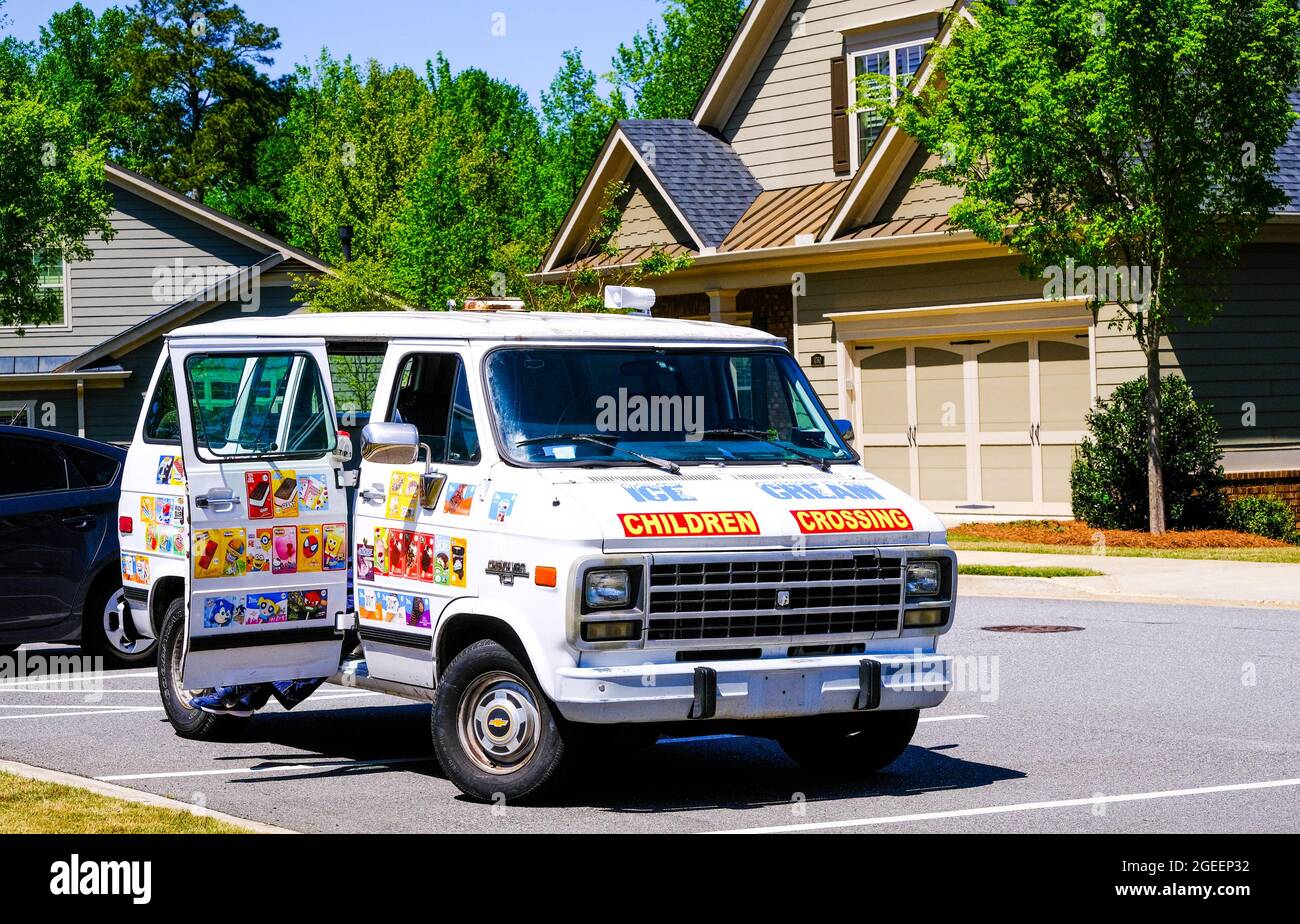 Ice Cream Truck in Neighborhood Stock Photo - Alamy