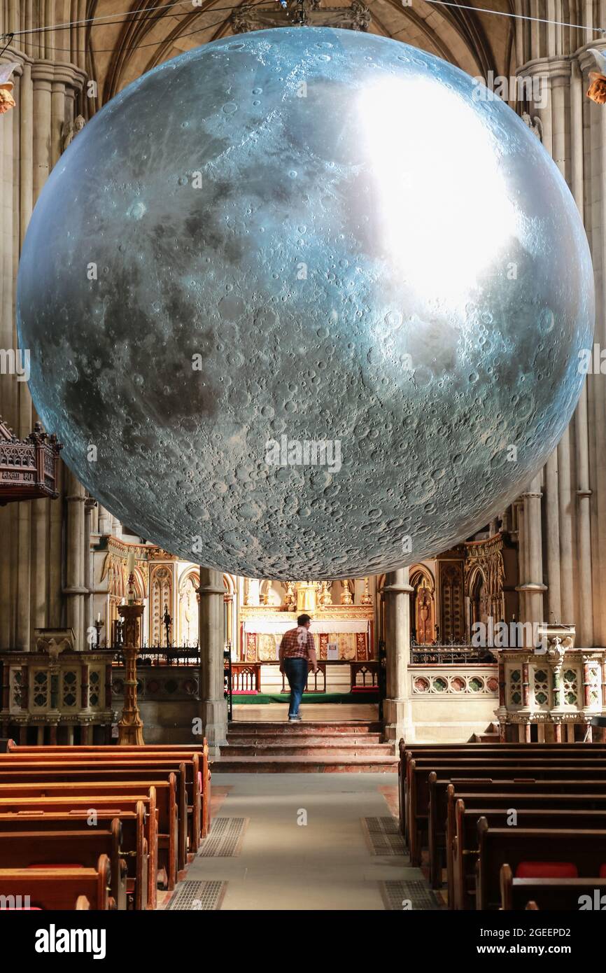 London, UK. 19 August 2021. Installation Museum of the Moon by Luke ...