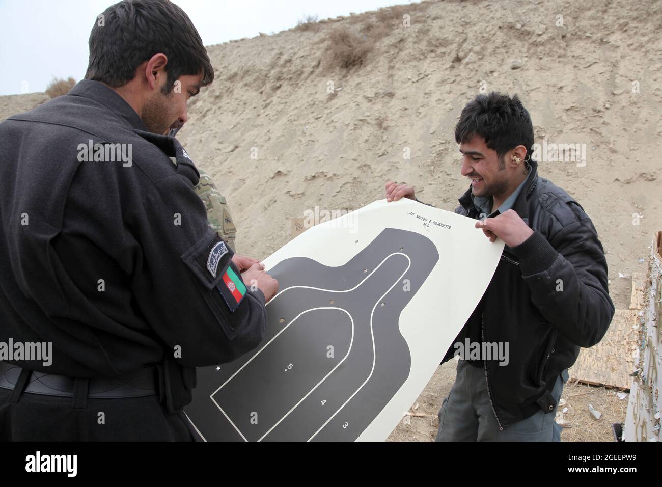 Live firing range hi-res stock photography and images - Alamy