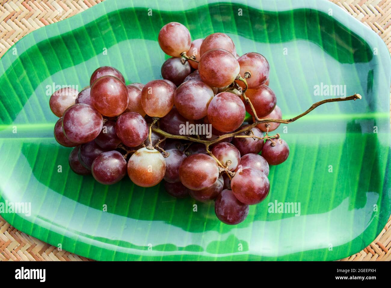 Beautiful bunch of Red grapes of Big sized sweet grapes with stem ...