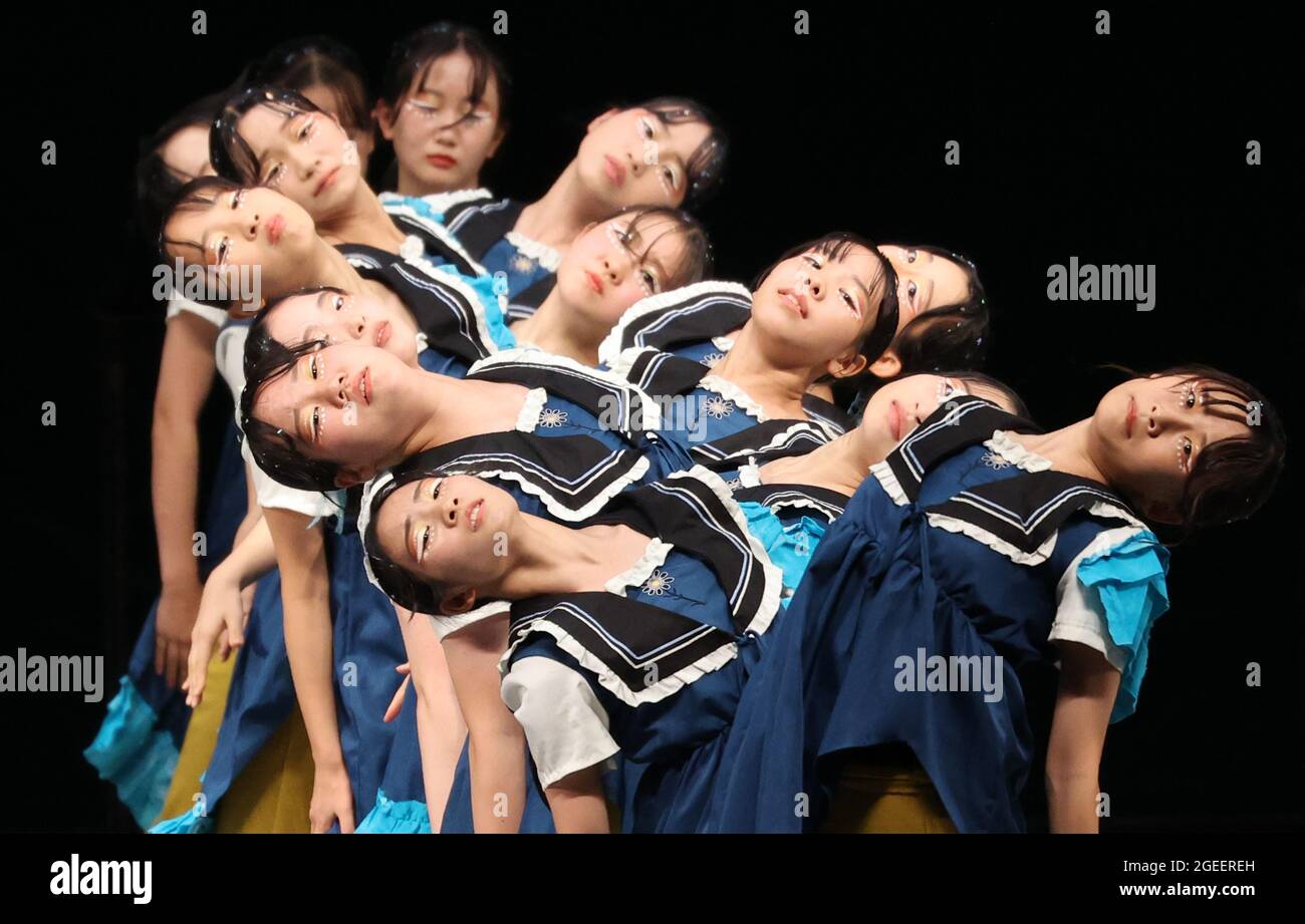 Yokohama, Japan. 19th Aug, 2021. Dance team members of Senyo High ...