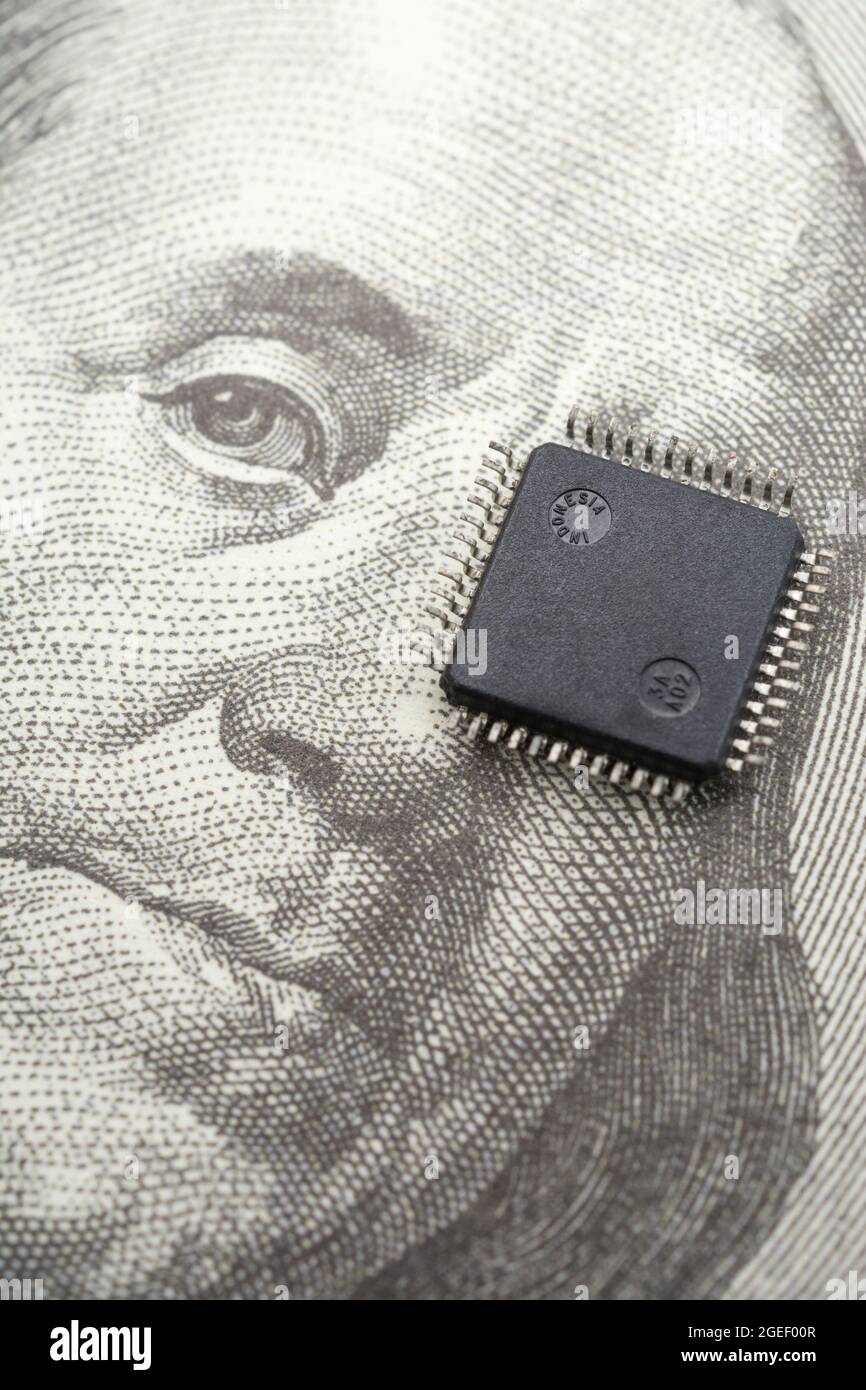 Small VSLI Solution IC / integrated circuit chip (audio codec decoder ...